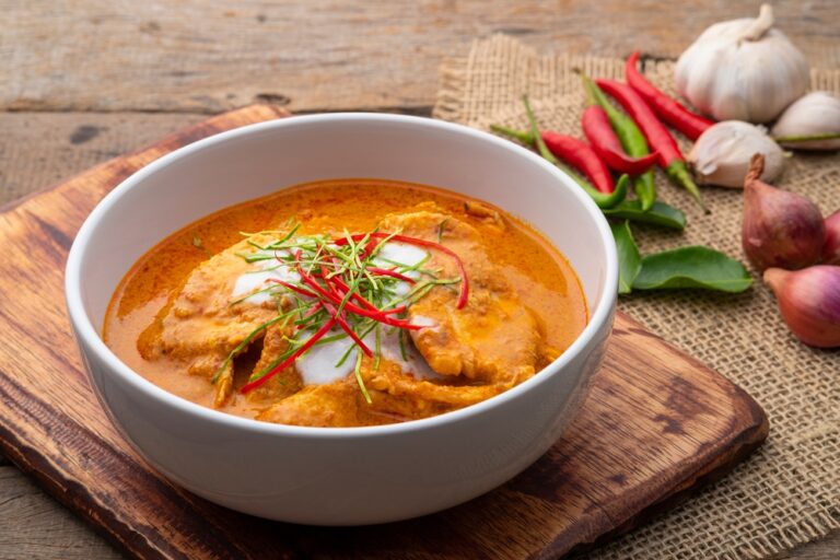What Is Panang Curry? Origins, Ingredients & Variations
